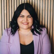 Danielle Renee, Loan Officer - Mortgage Professional in Issaquah ...