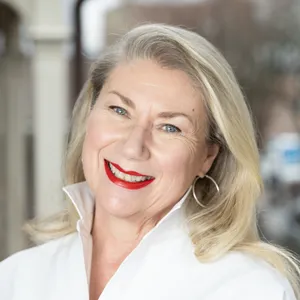 Beth Rudd, licensed real estate salesperson - Real Estate Professional