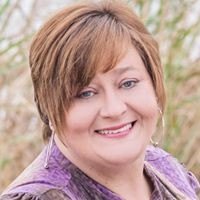 Angie Lane, Sales Associate - Real Estate Reviews in Orange, Texas