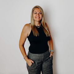 Kimberly Taylor — 3.75★ Real Estate Agent in Freeport, IL