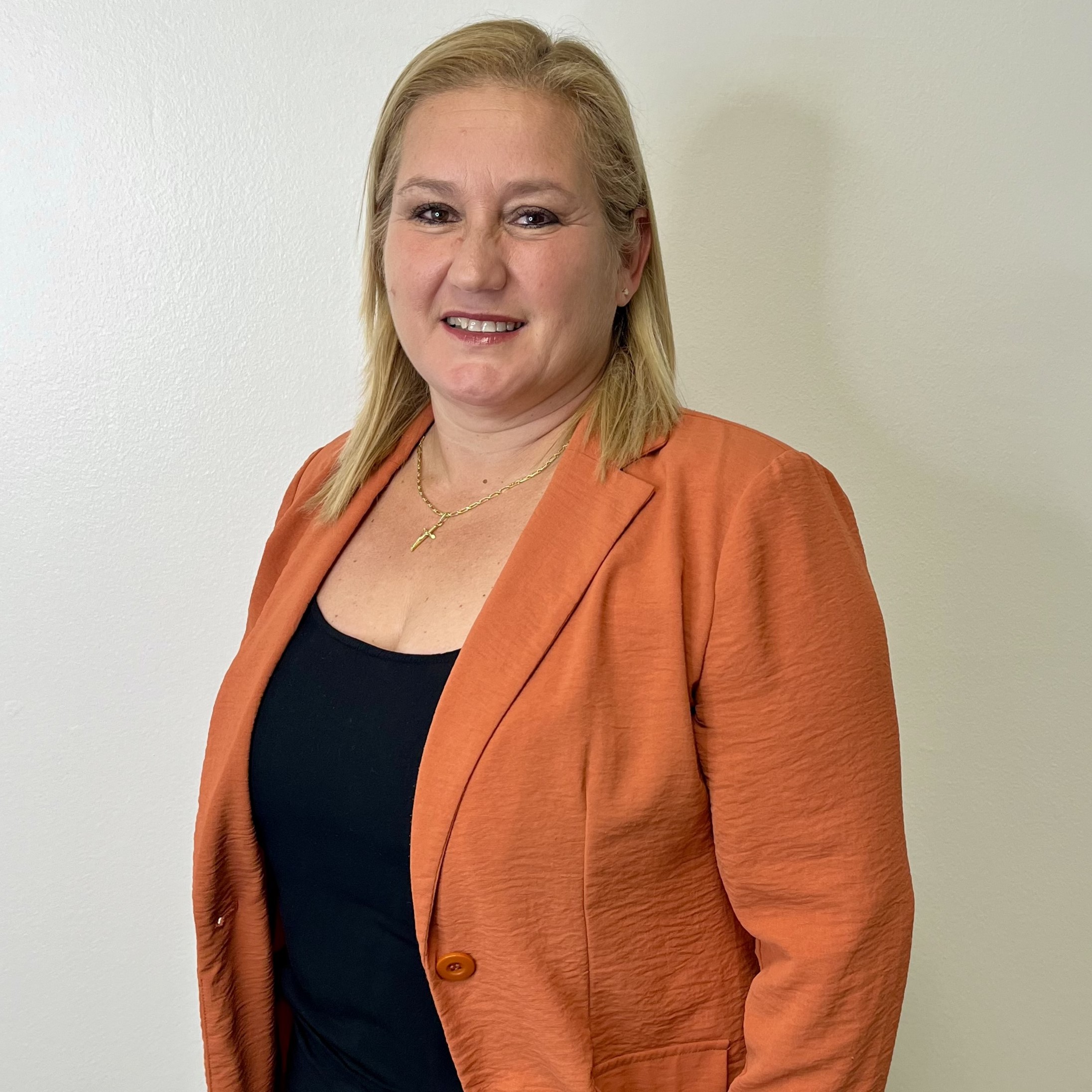 Elizabeth Gomez, Realtor - Real Estate Professional, Florida