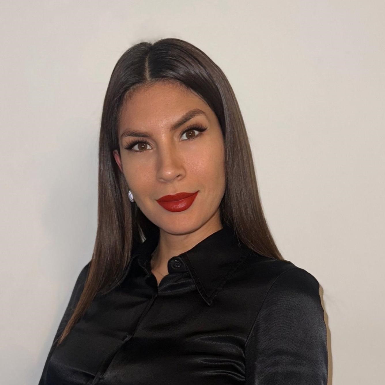 Dana Mojica, REALTOR - Real Estate Professional in Aventura, Florida