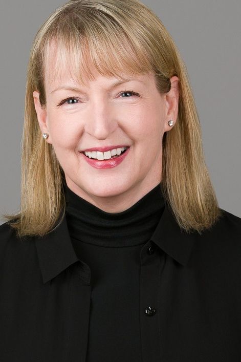 Beth Sola, Sales Associate - Real Estate Agent in Rochester, Minnesota