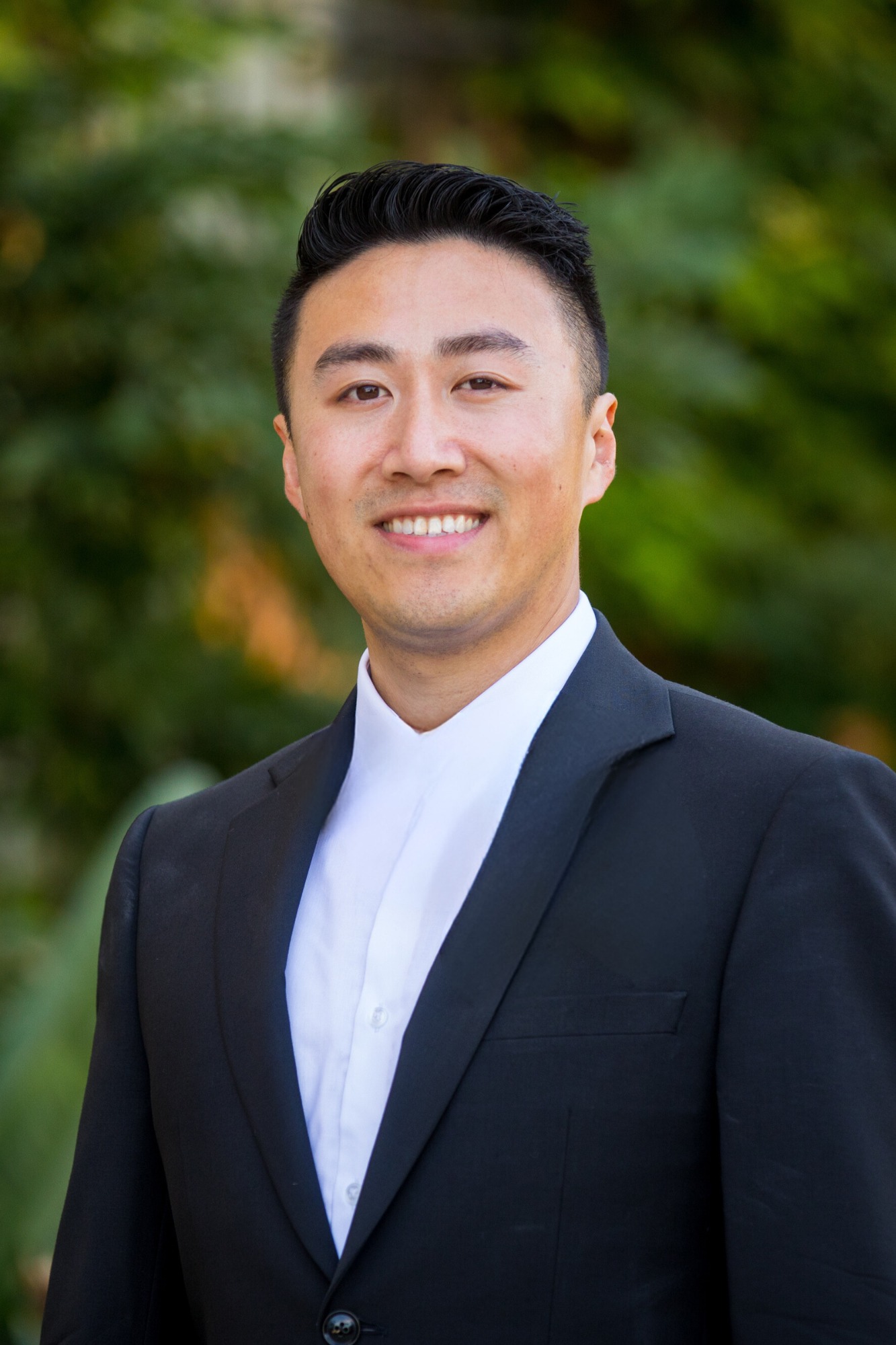 Rong Rong Yu, Sales Associate - Real Estate Professional in Westlake ...