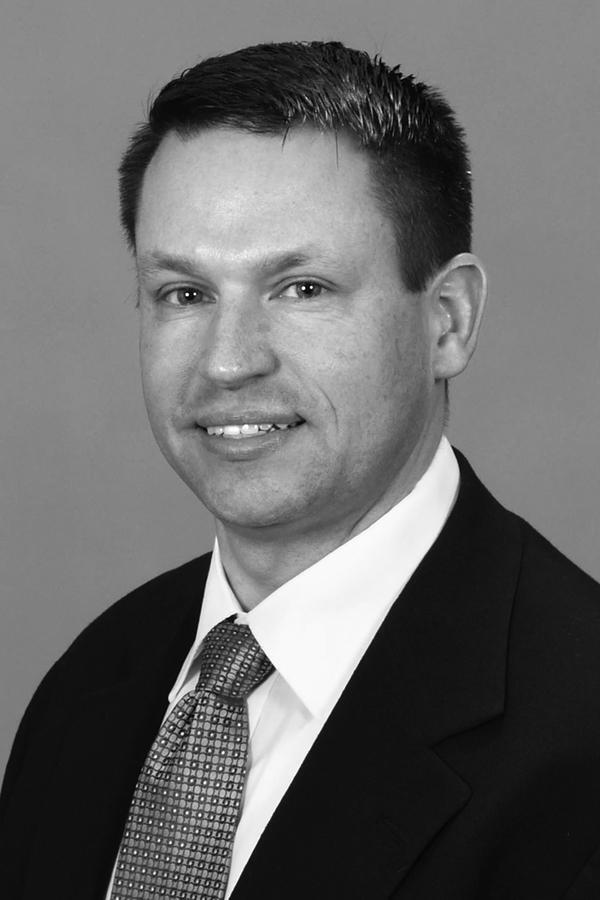 Bryan D Nobs, FINANCIAL ADVISOR - Finance Professional, MN