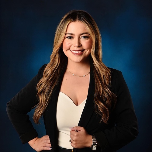 Angie Elizondo, Partner Agent - Real Estate Professional, Texas