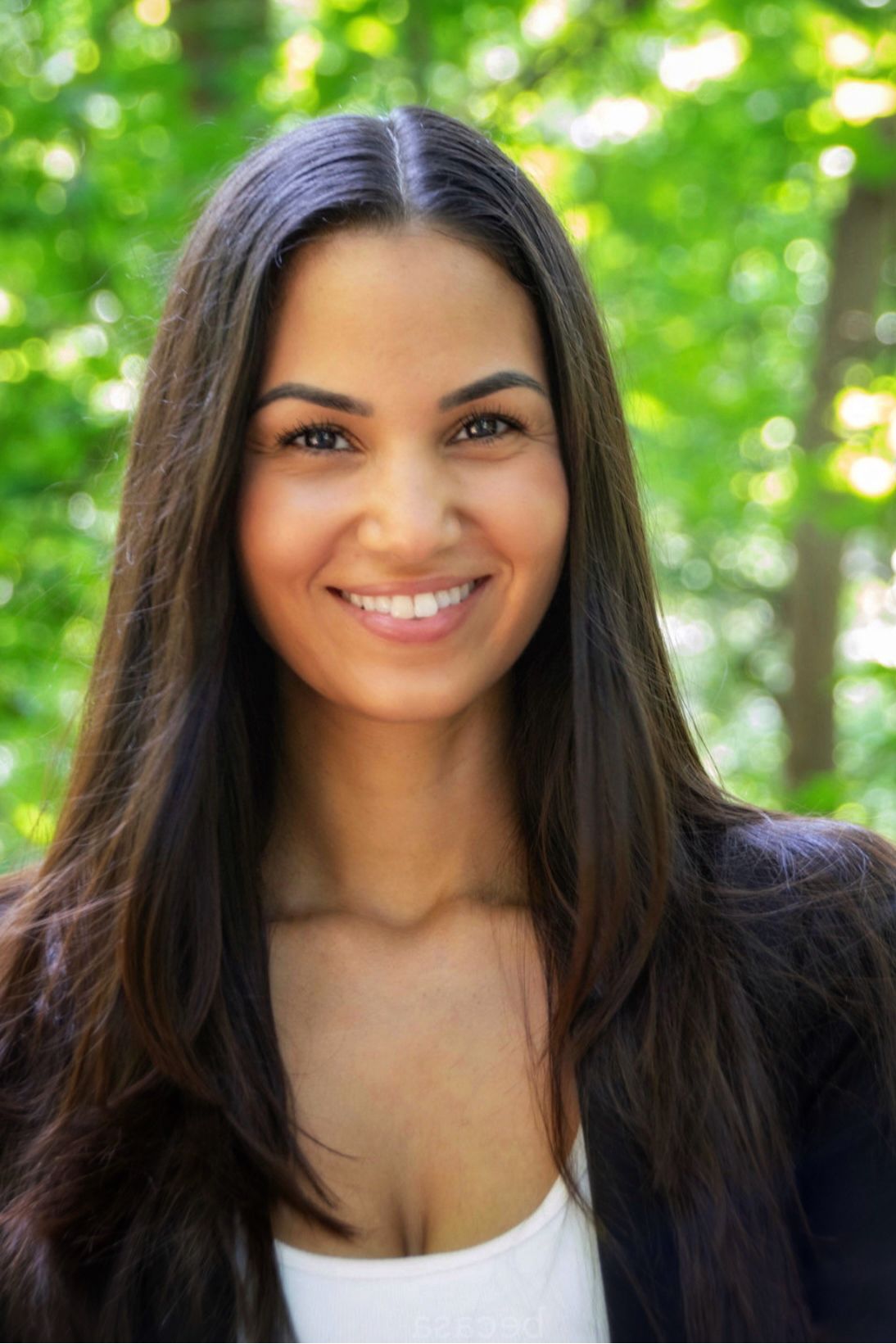 Elizabeth Gullickson, Sales Associate - Real Estate Professional in ...