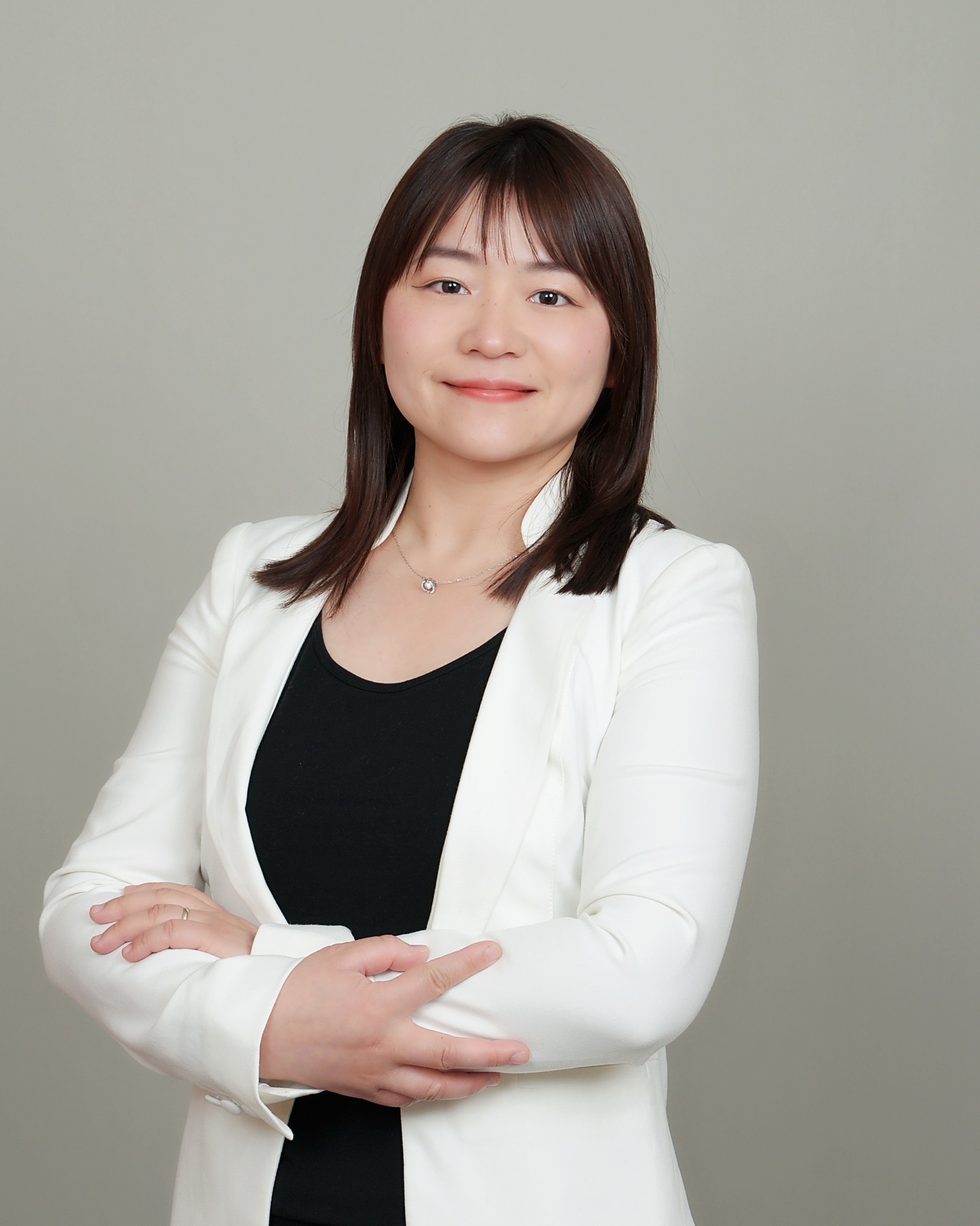 Lin Chong, REALTOR - Real Estate Professional in Westford, Massachusetts