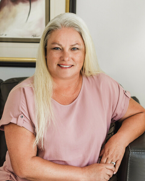 Sandra Wiedemann, Broker - Real Estate Professional in Highland, Indiana