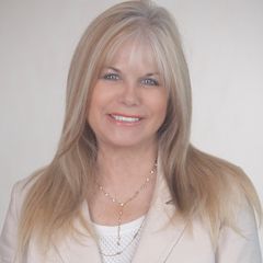 Victoria Brewer - Real Estate Professional in Palm Beach, Florida