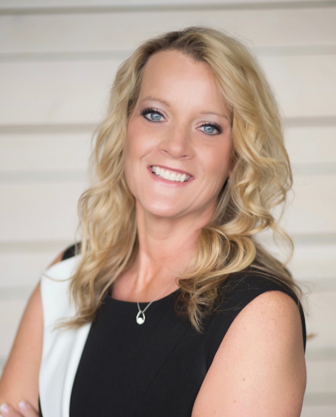 ROBYN ELLIS, Real Estate Salesperson - Real Estate Professional in ...