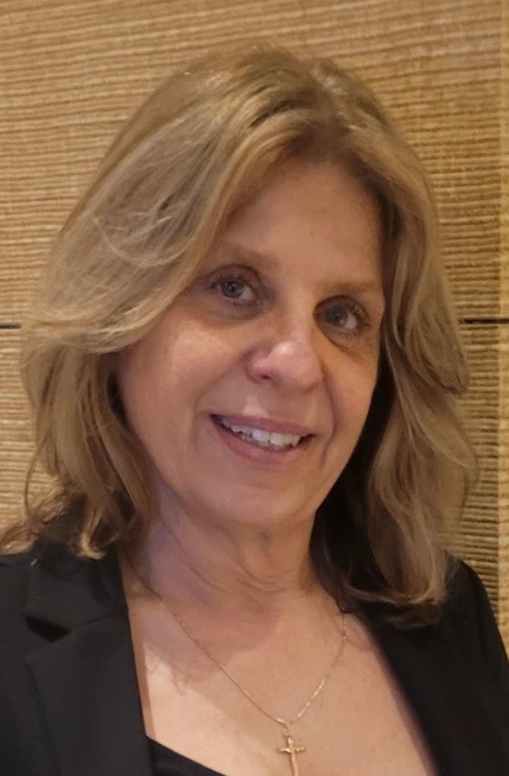 Debbie Yanik, REALTOR - Real Estate Professional in Arlington Heights ...