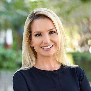 Victoria Carreno, luxury real estate advisor - Real Estate Professional