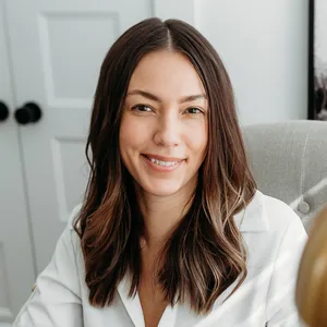 Tiana Lessa, realtor - Real Estate Professional