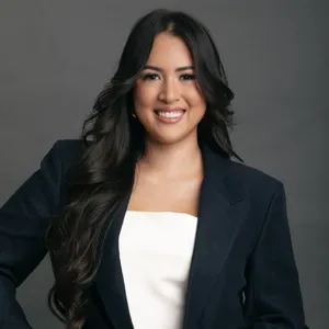 Camila Castillo, real estate advisor - Real Estate Professional