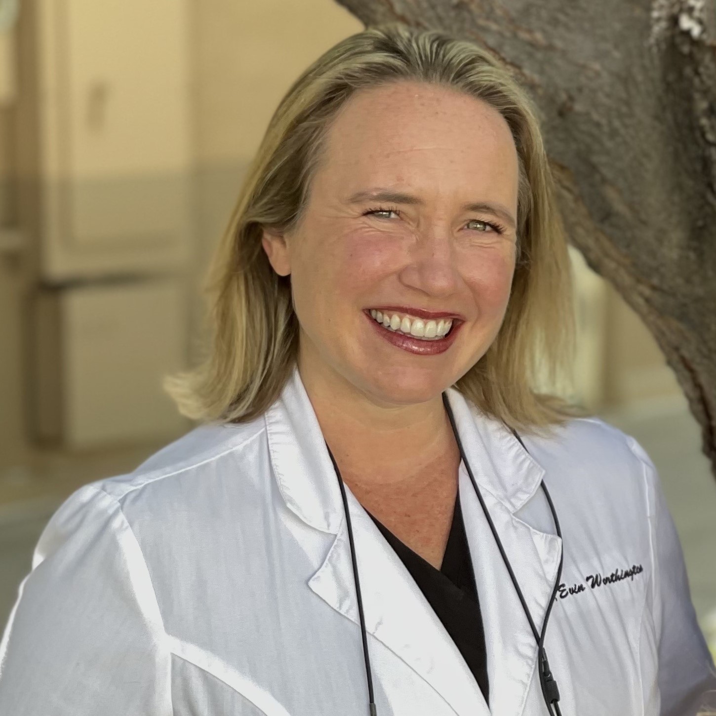 Evin Elisabeth Worthington, Dentist - Oral Vision ENT Professional in ...