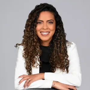 Aileen Guzman, Broker Associate - Real Estate Reviews in Miami, Florida