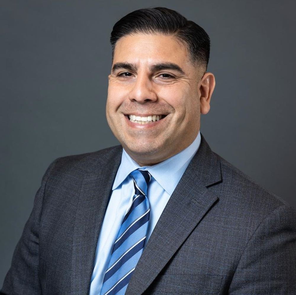 Xavier Flores, REALTOR - Real Estate Professional in Oxnard, California