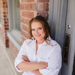 Crystal Hoffman, Agent - Real Estate Professional in Warrenton, Missouri