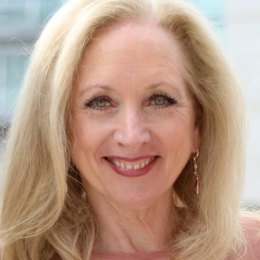 Maureen Christiansen, Broker Associate - Real Estate Professional, Illinois