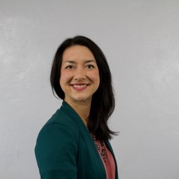 Alisa W Chen, Broker - Real Estate Professional in Beaverton, Oregon