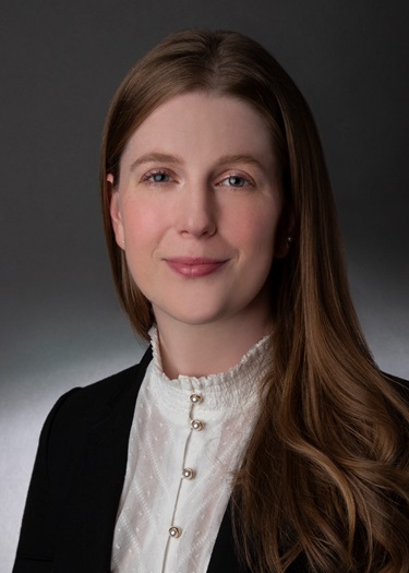 Laura K. McKenzie, Senior Managing Associate - Legal Professional in ...